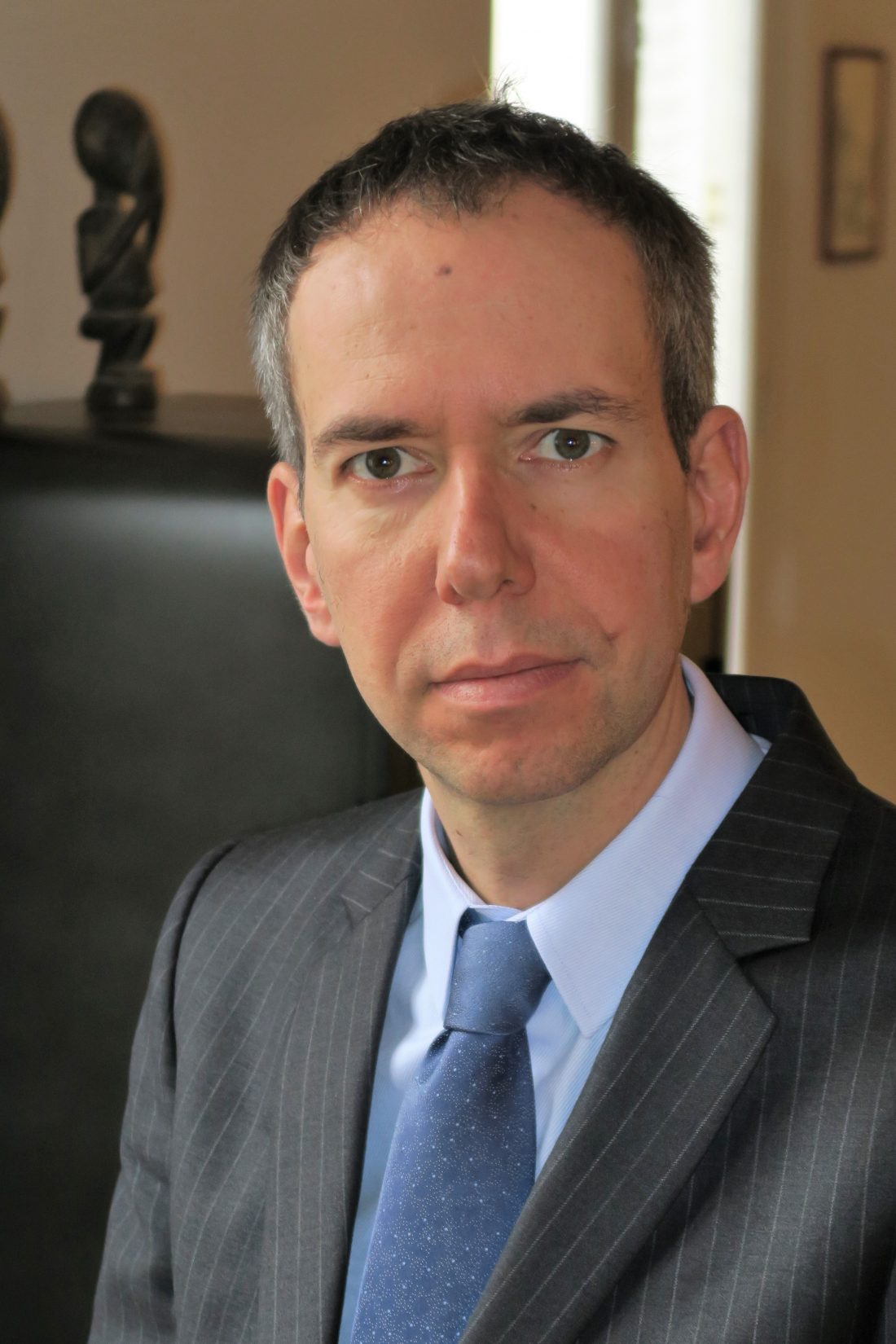 portrait avec fond - INCENT-VALUATION.COM